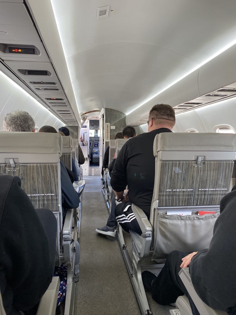 Flying to/from Las Vegas on Semi-Private Airline JSX Lives Up To The ...