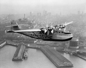 The History of Pan Am: The Ascent and Descent of an Aviation Icon ...