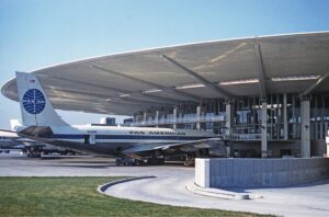 The History of Pan Am: The Ascent and Descent of an Aviation Icon ...